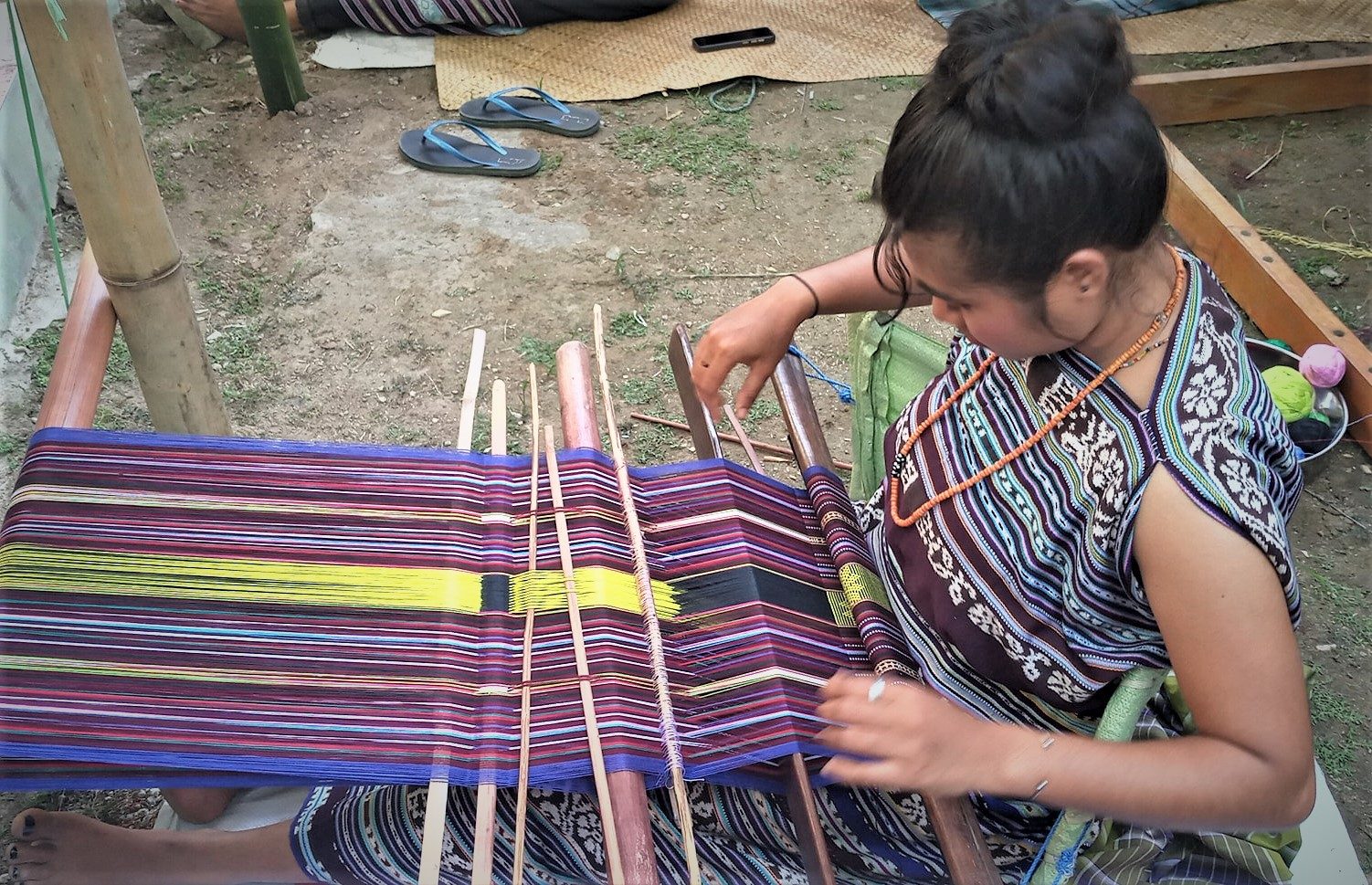 Tenun Helong Melawan Punah | Bangun Indonesia